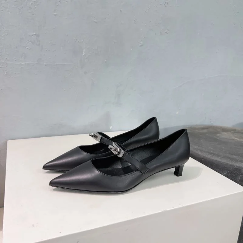 Low-cost Hermes Low Shoes