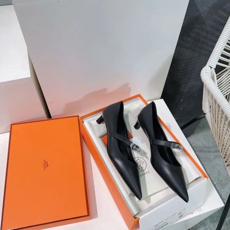 Low-cost Hermes Low Shoes