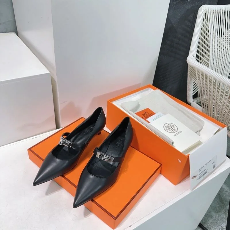 Low-cost Hermes Low Shoes