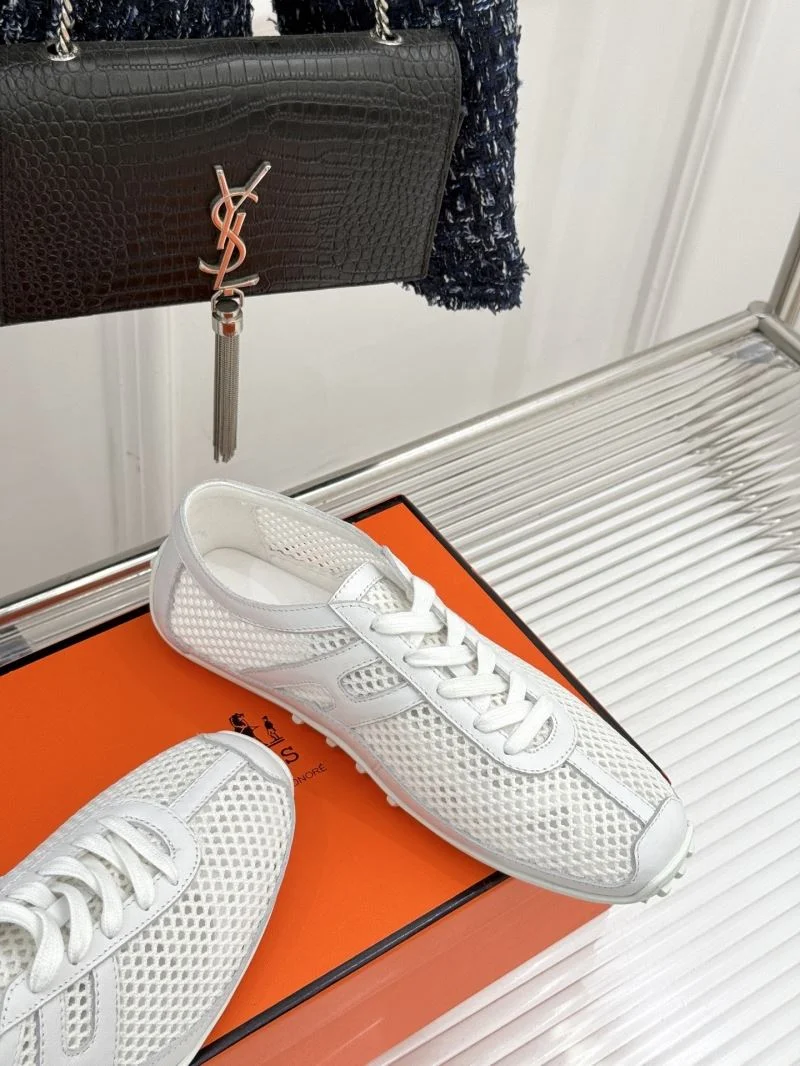 Accurate model Hermes Low Shoes