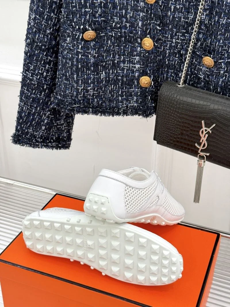 Accurate model Hermes Low Shoes