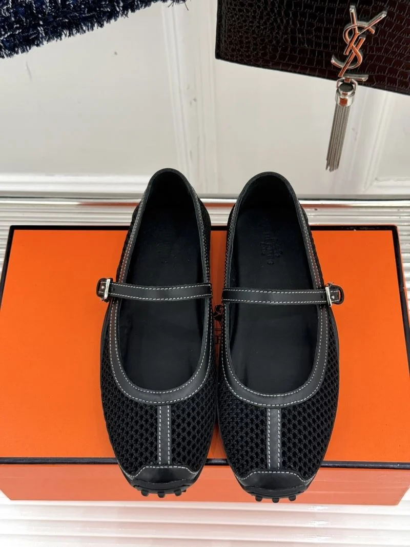 Brand-authenticated Hermes Low Shoes