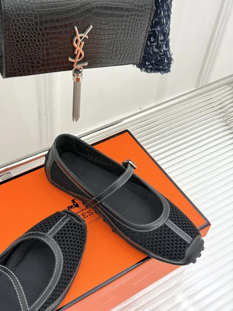 Brand-authenticated Hermes Low Shoes