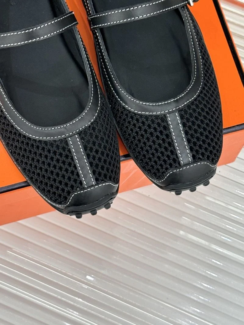 Brand-authenticated Hermes Low Shoes