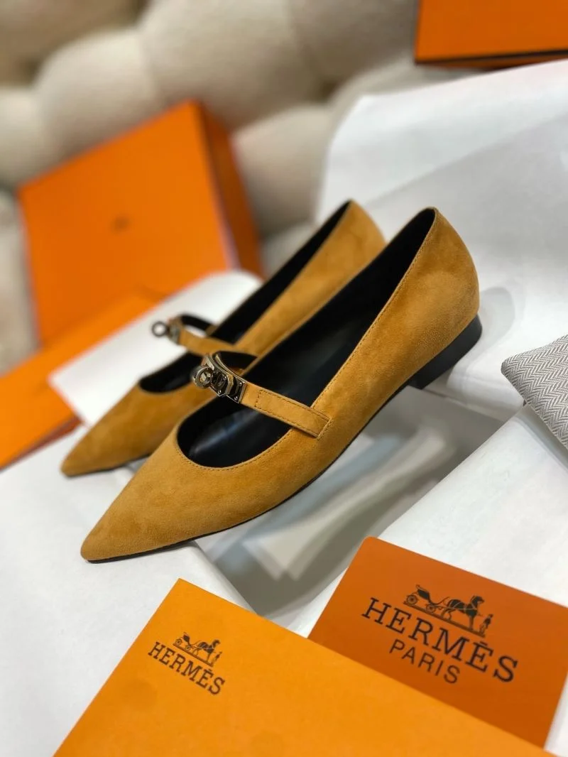 Exact replica Hermes Low Shoes