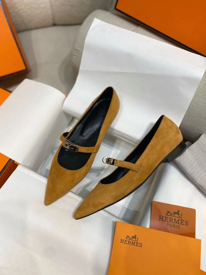 Exact replica Hermes Low Shoes