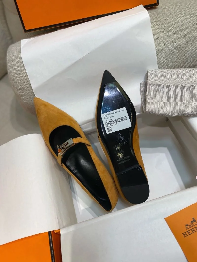 Exact replica Hermes Low Shoes