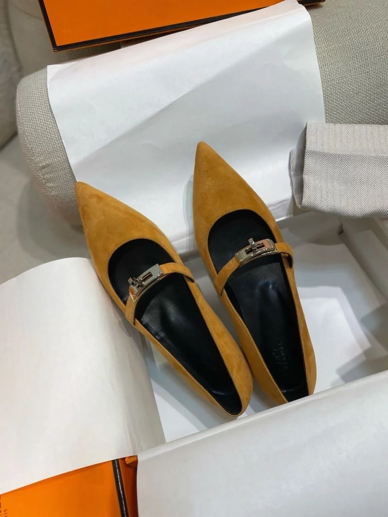 Exact replica Hermes Low Shoes