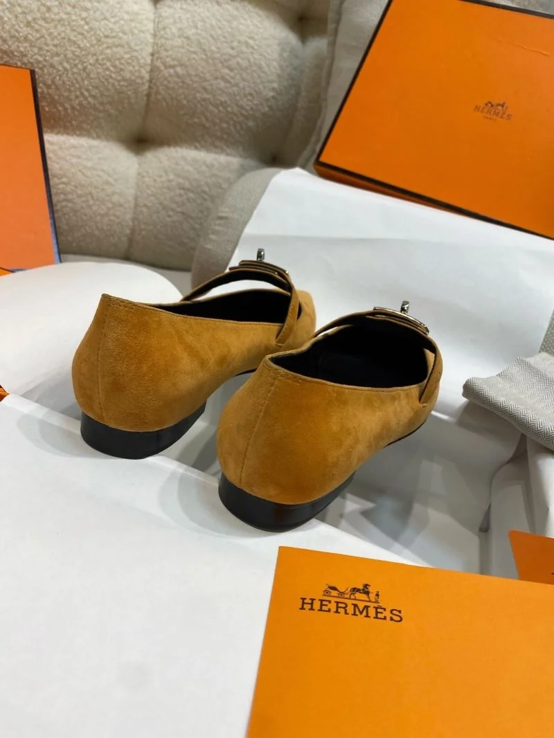Exact replica Hermes Low Shoes