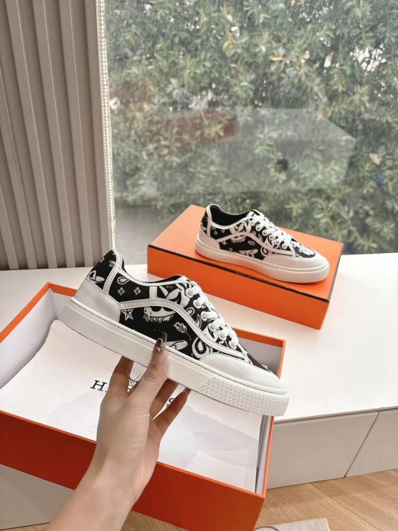 Brand-authenticated Hermes Low Shoes