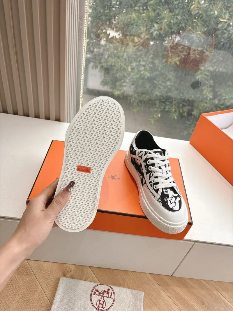 Brand-authenticated Hermes Low Shoes