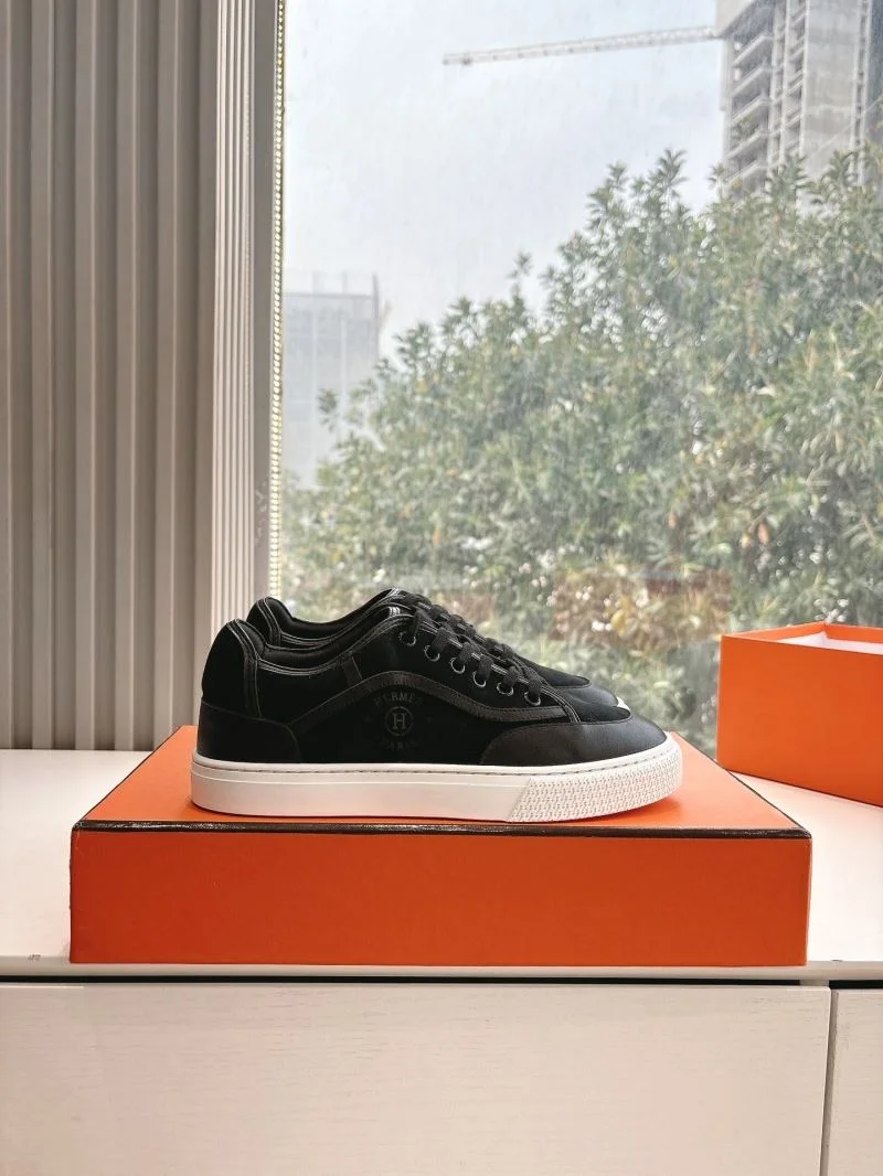 Bargain Hermes Low Shoes
