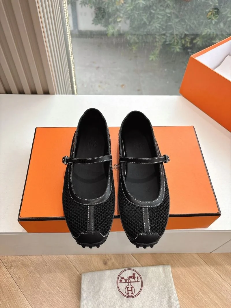 Value-priced Hermes Low Shoes