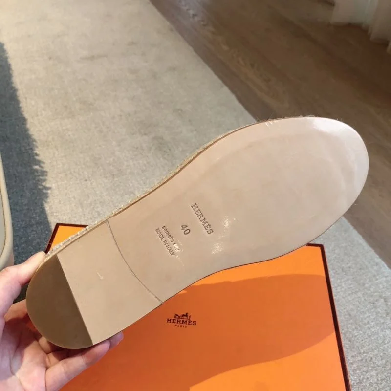Value-priced Hermes Low Shoes