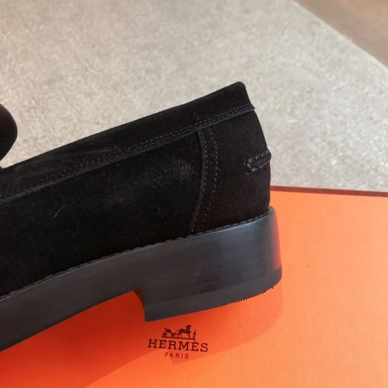 Accurate model Hermes Low Shoes