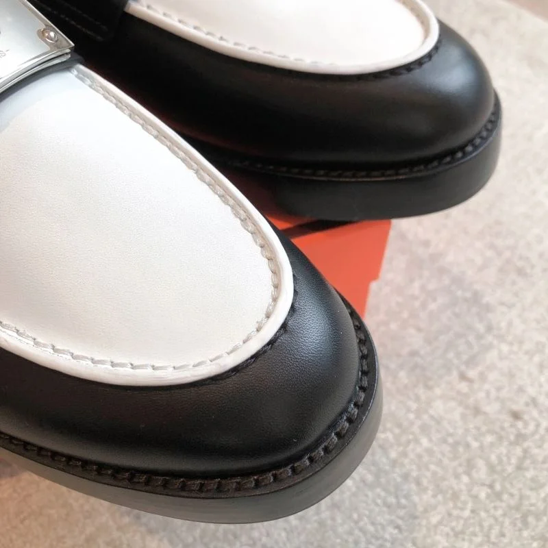 Indistinguishable Hermes Low Shoes