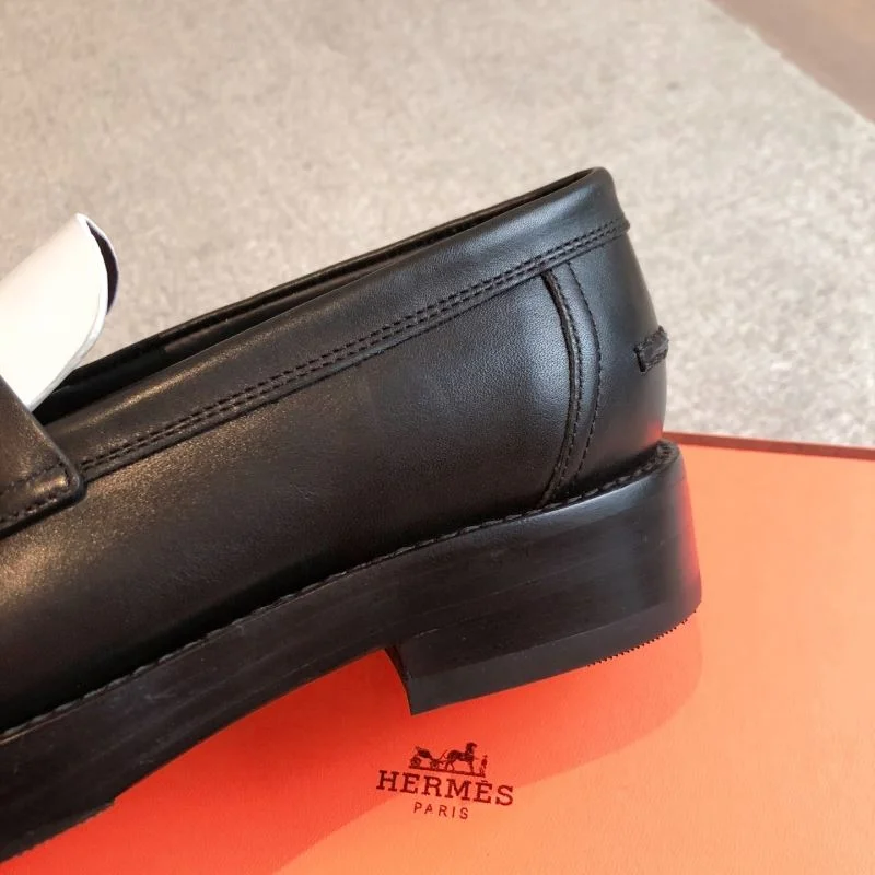 Indistinguishable Hermes Low Shoes