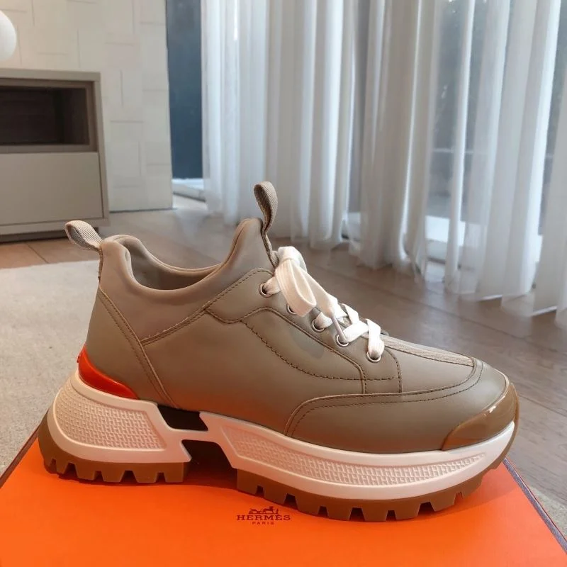 Accurate model Hermes Low Shoes