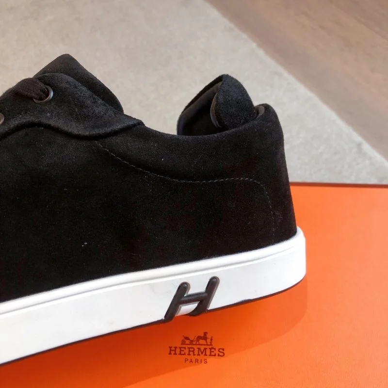 Accurate model Hermes Low Shoes