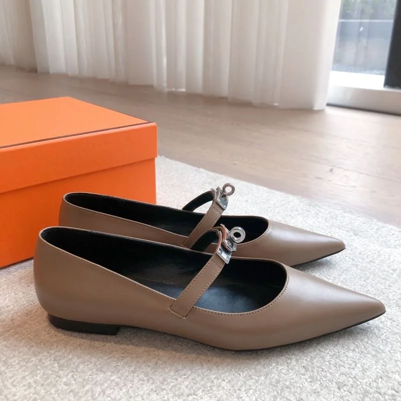 Brand-authenticated Hermes Low Shoes