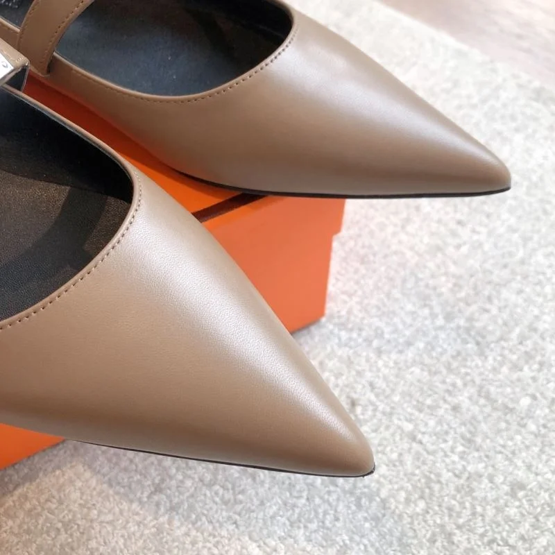Brand-authenticated Hermes Low Shoes