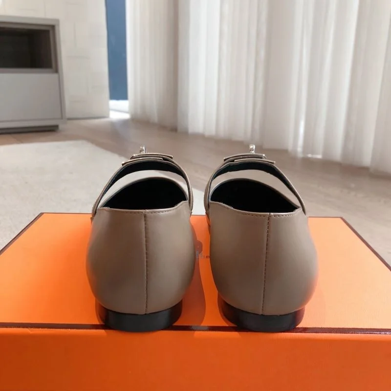 Brand-authenticated Hermes Low Shoes