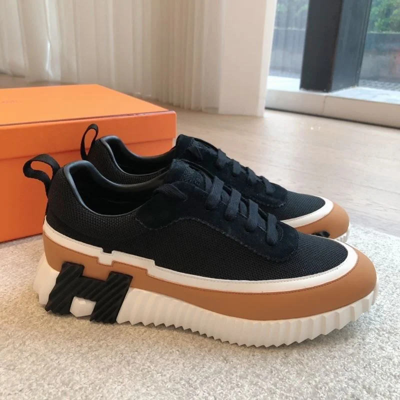 Accurate model Hermes Low Shoes
