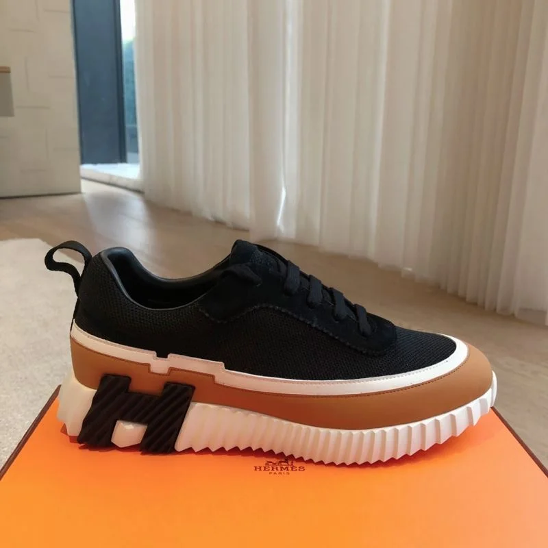 Accurate model Hermes Low Shoes