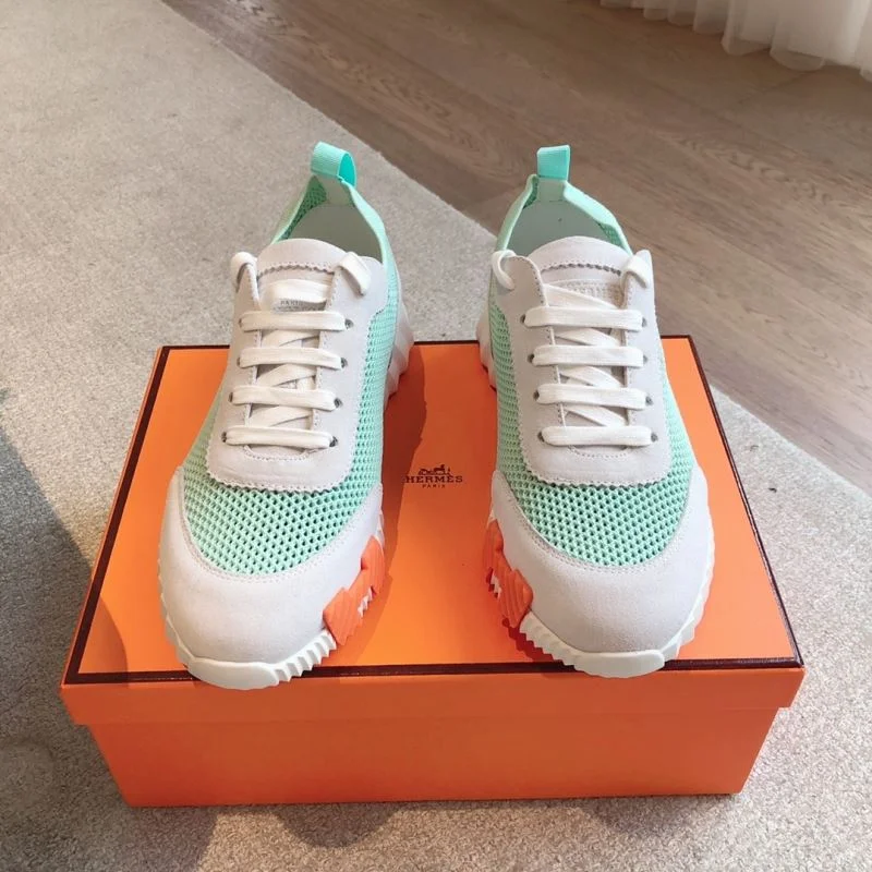Accurate model Hermes Low Shoes