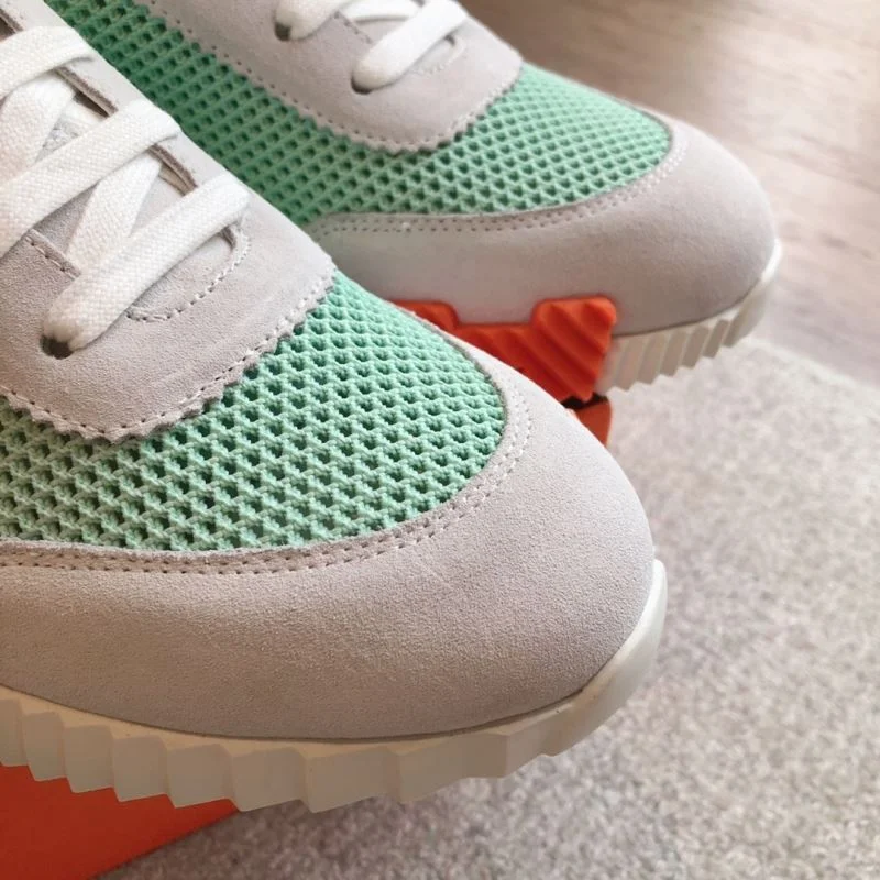 Accurate model Hermes Low Shoes