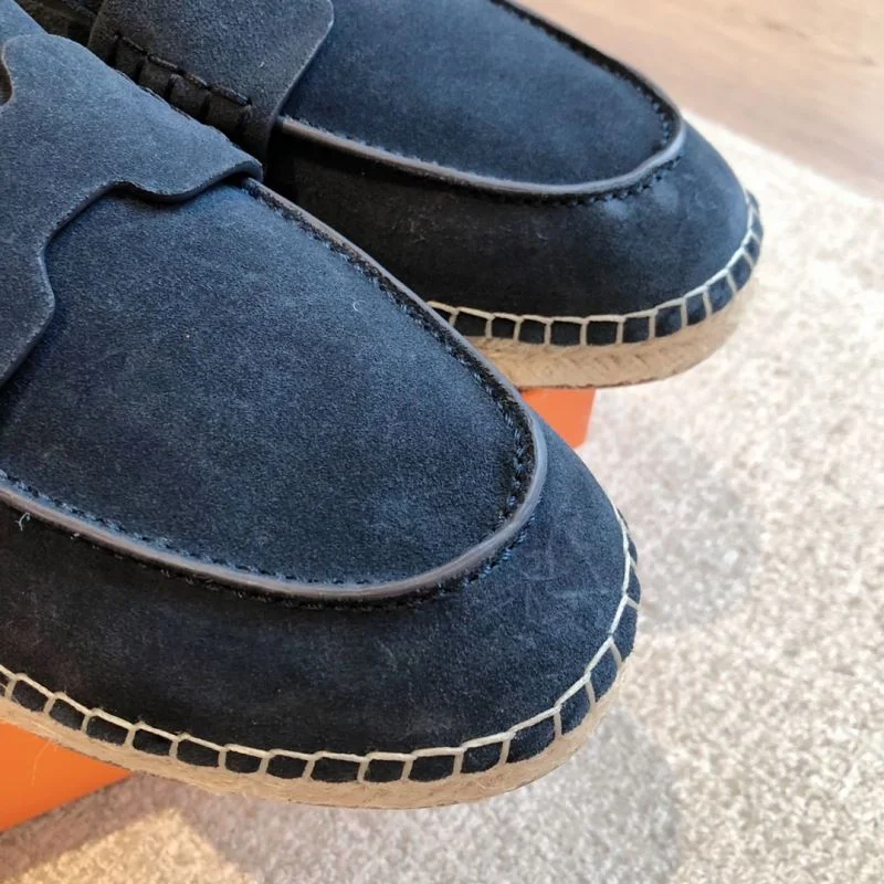 Accurate model Hermes Low Shoes