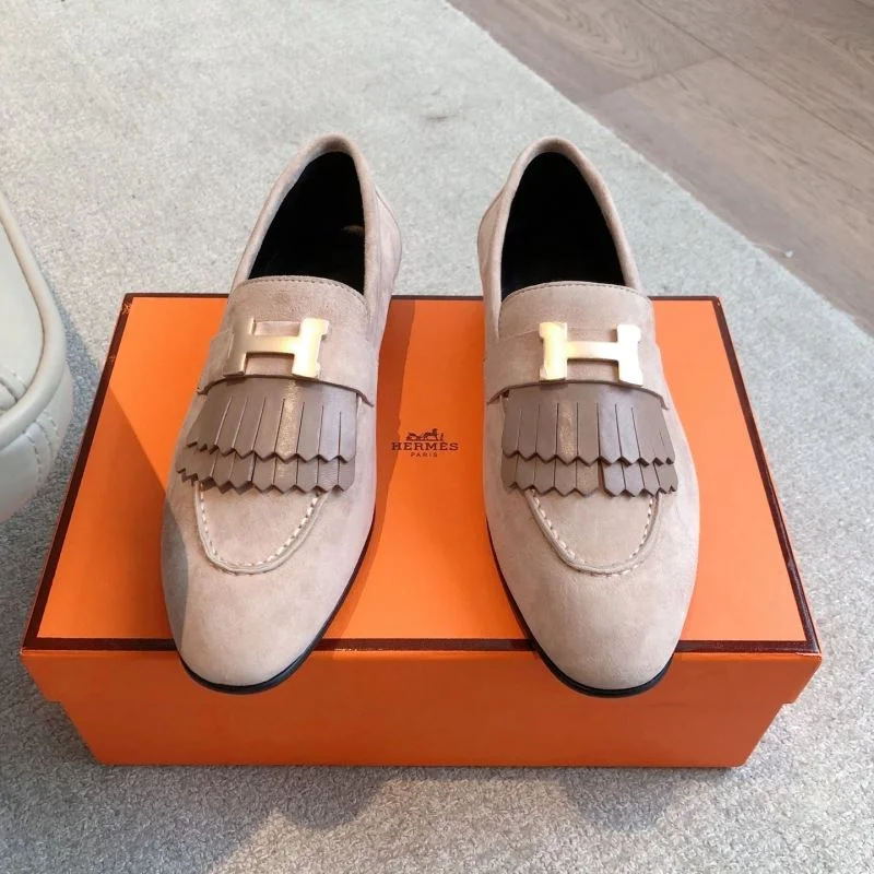 Indistinguishable Hermes Low Shoes