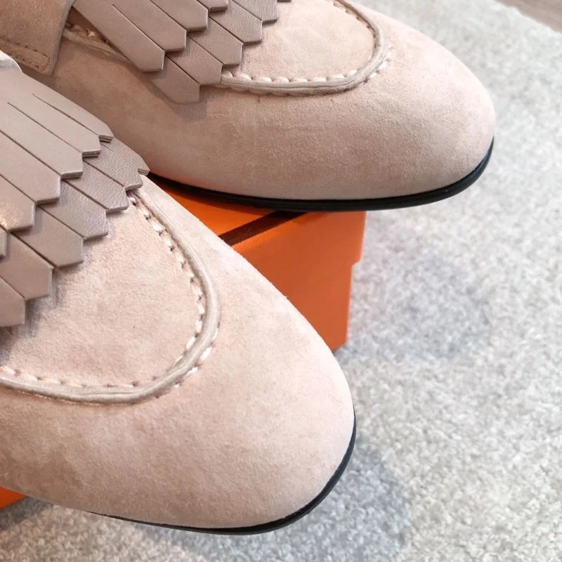 Indistinguishable Hermes Low Shoes