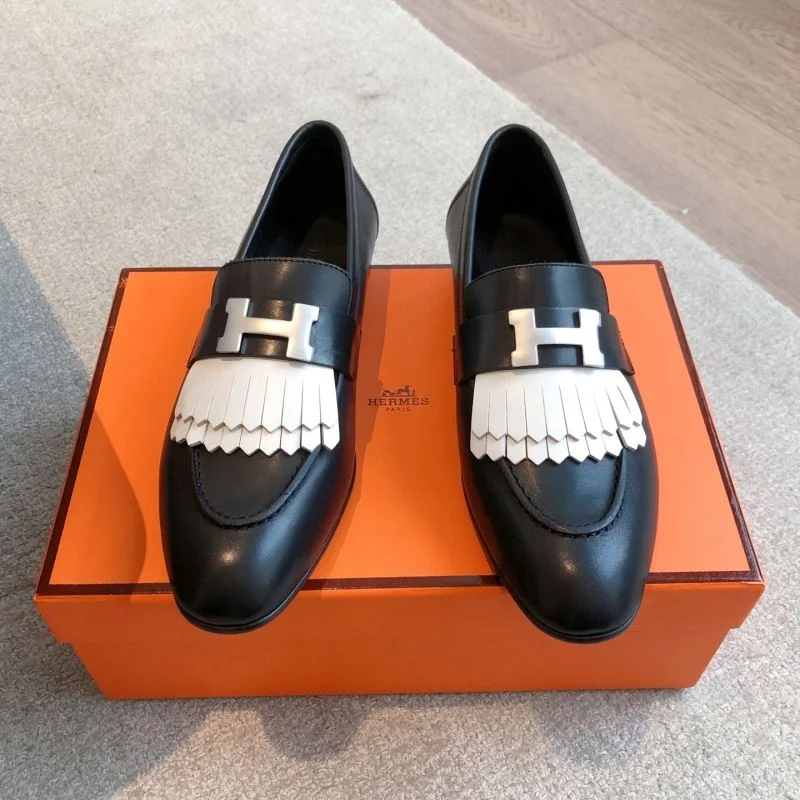 Exact replica Hermes Low Shoes