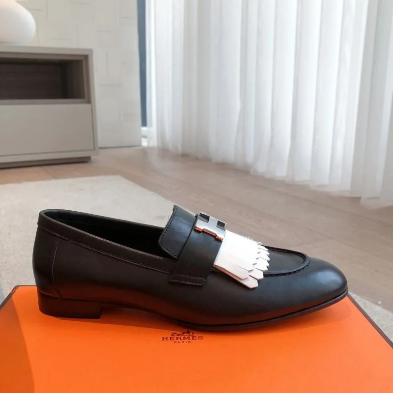 Exact replica Hermes Low Shoes