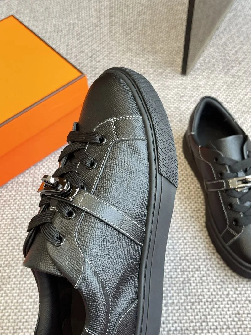 Accurate model Hermes Low Shoes