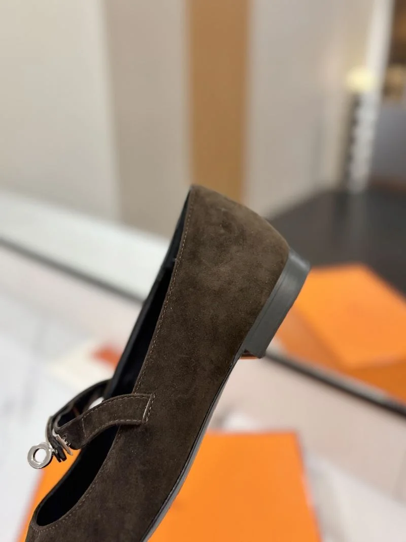 Low-cost Hermes Low Shoes