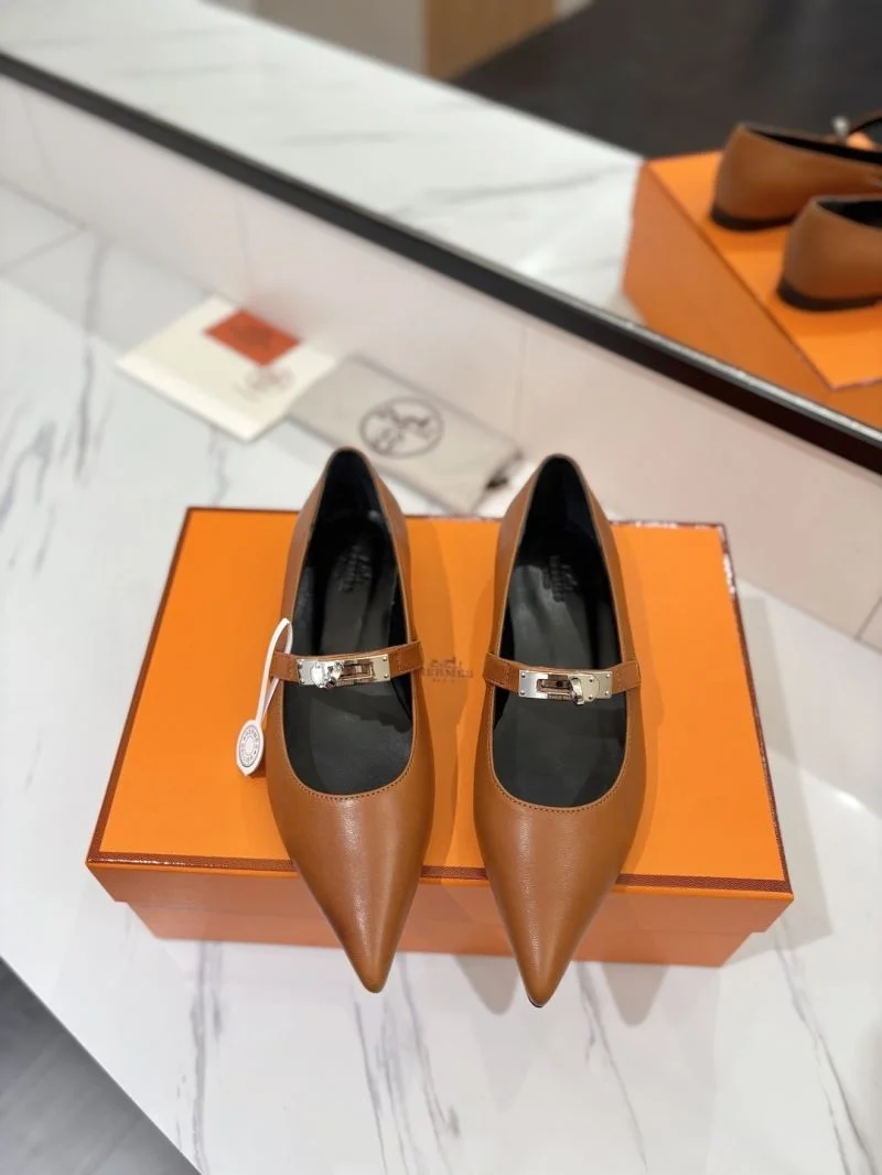 Indistinguishable Hermes Low Shoes