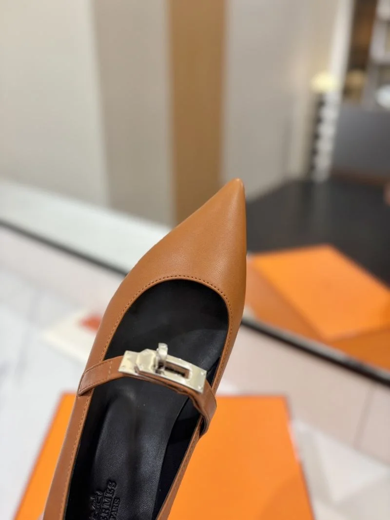 Indistinguishable Hermes Low Shoes