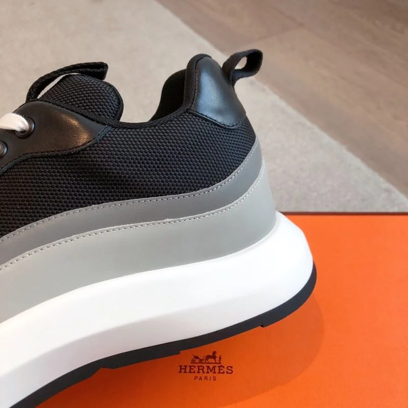 Accurate model Hermes Low Shoes