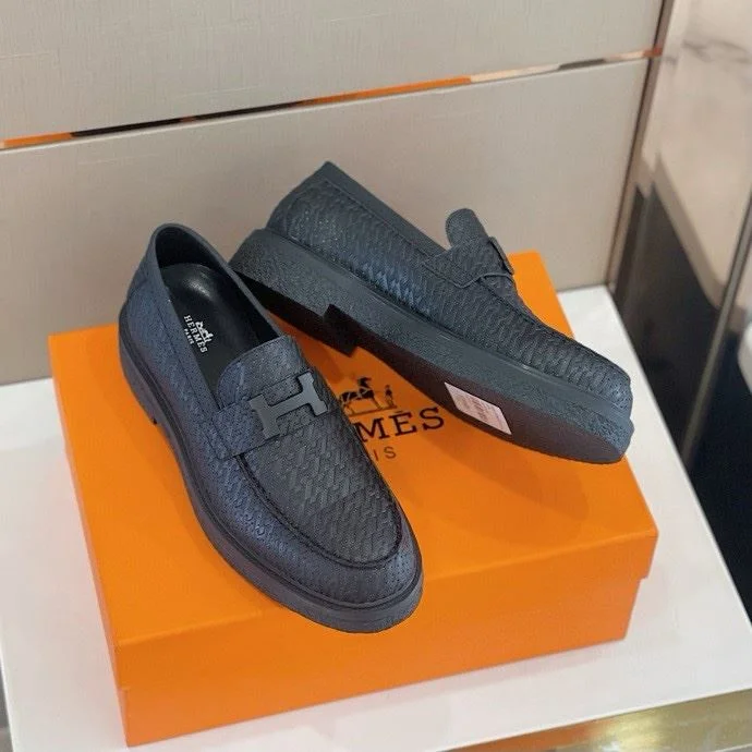 Accurate model Hermes Low Shoes