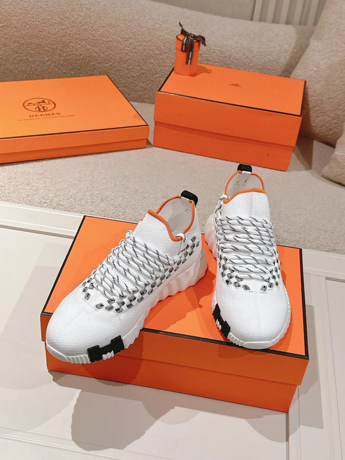 Value-priced Hermes Low Shoes