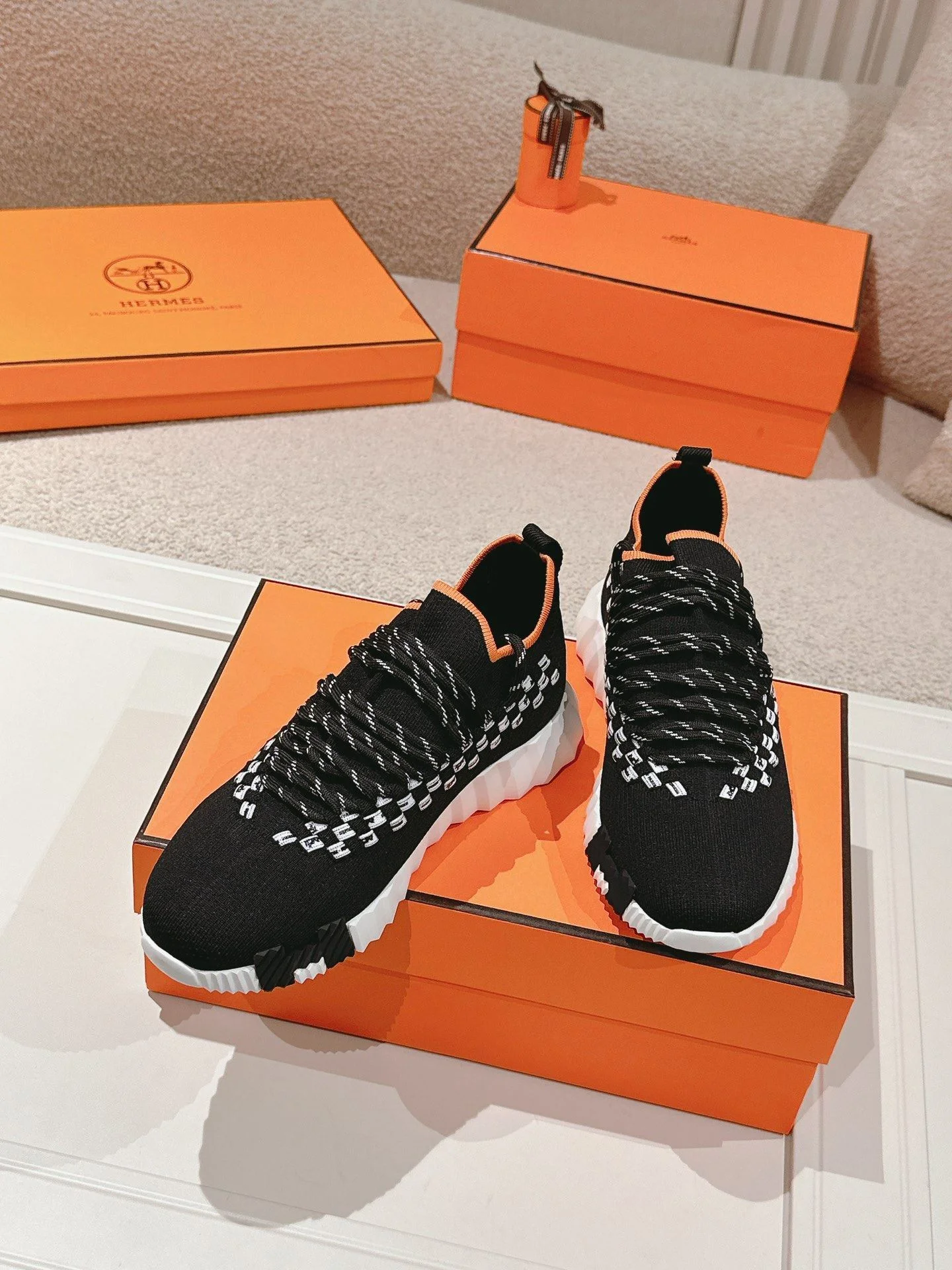 Exact replica Hermes Low Shoes