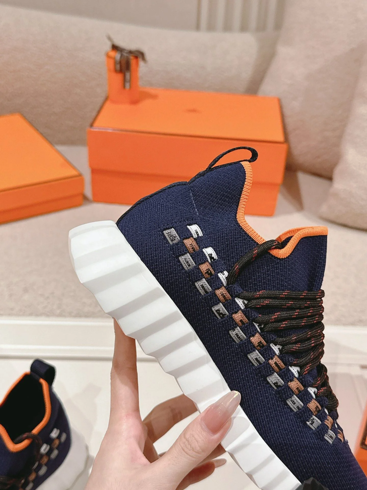 High accuracy Hermes Low Shoes