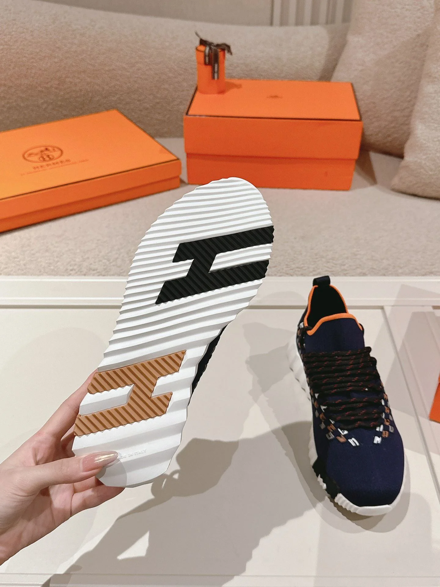 High accuracy Hermes Low Shoes