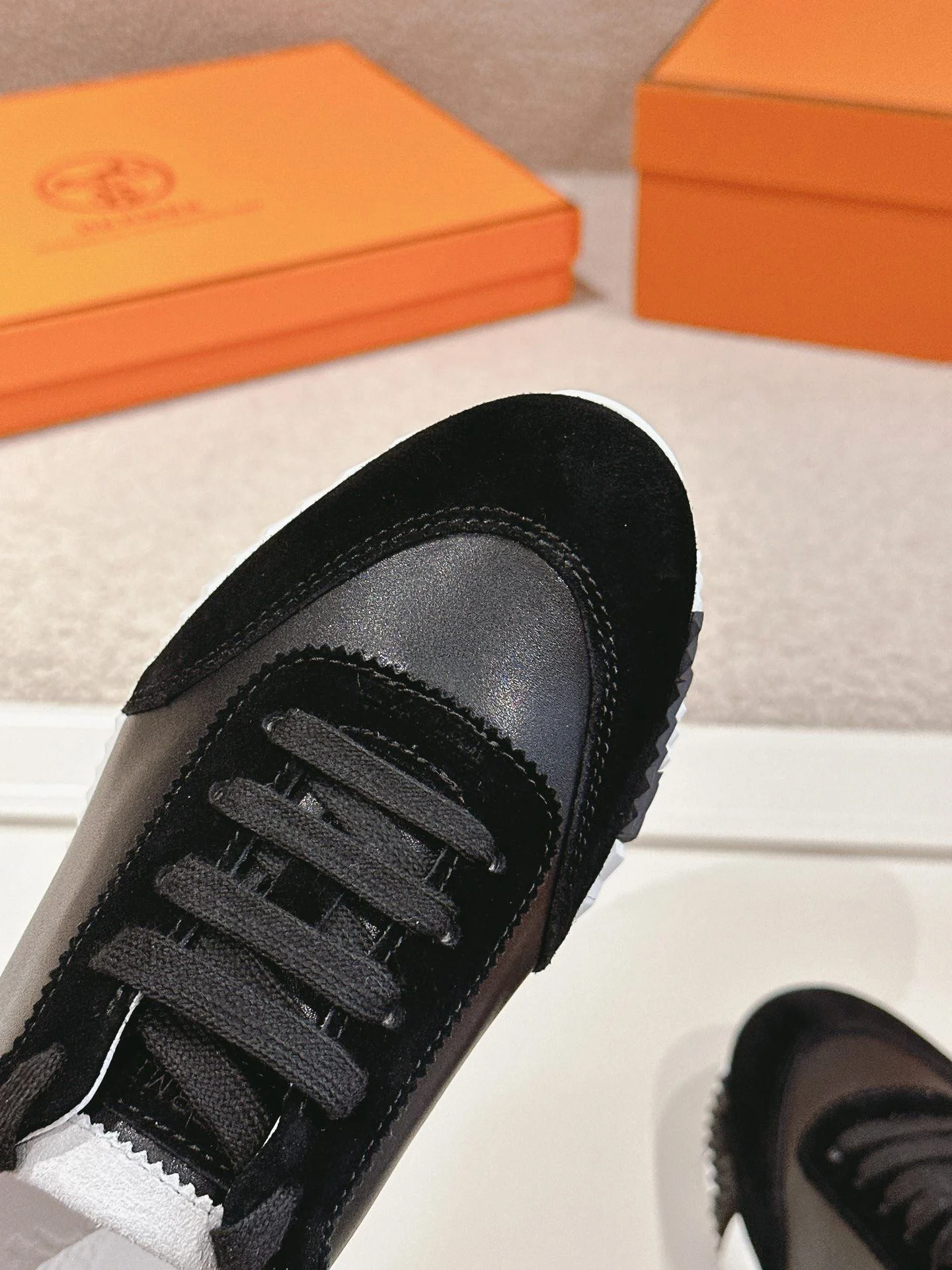 High accuracy Hermes Low Shoes