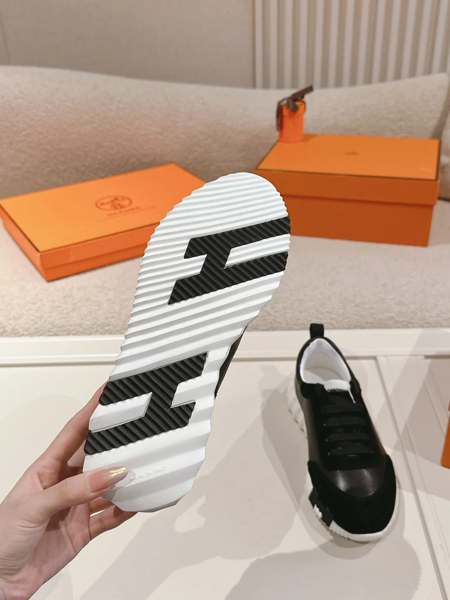 High accuracy Hermes Low Shoes