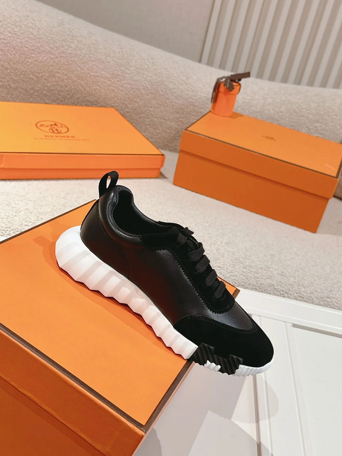 Exact replica Hermes Low Shoes