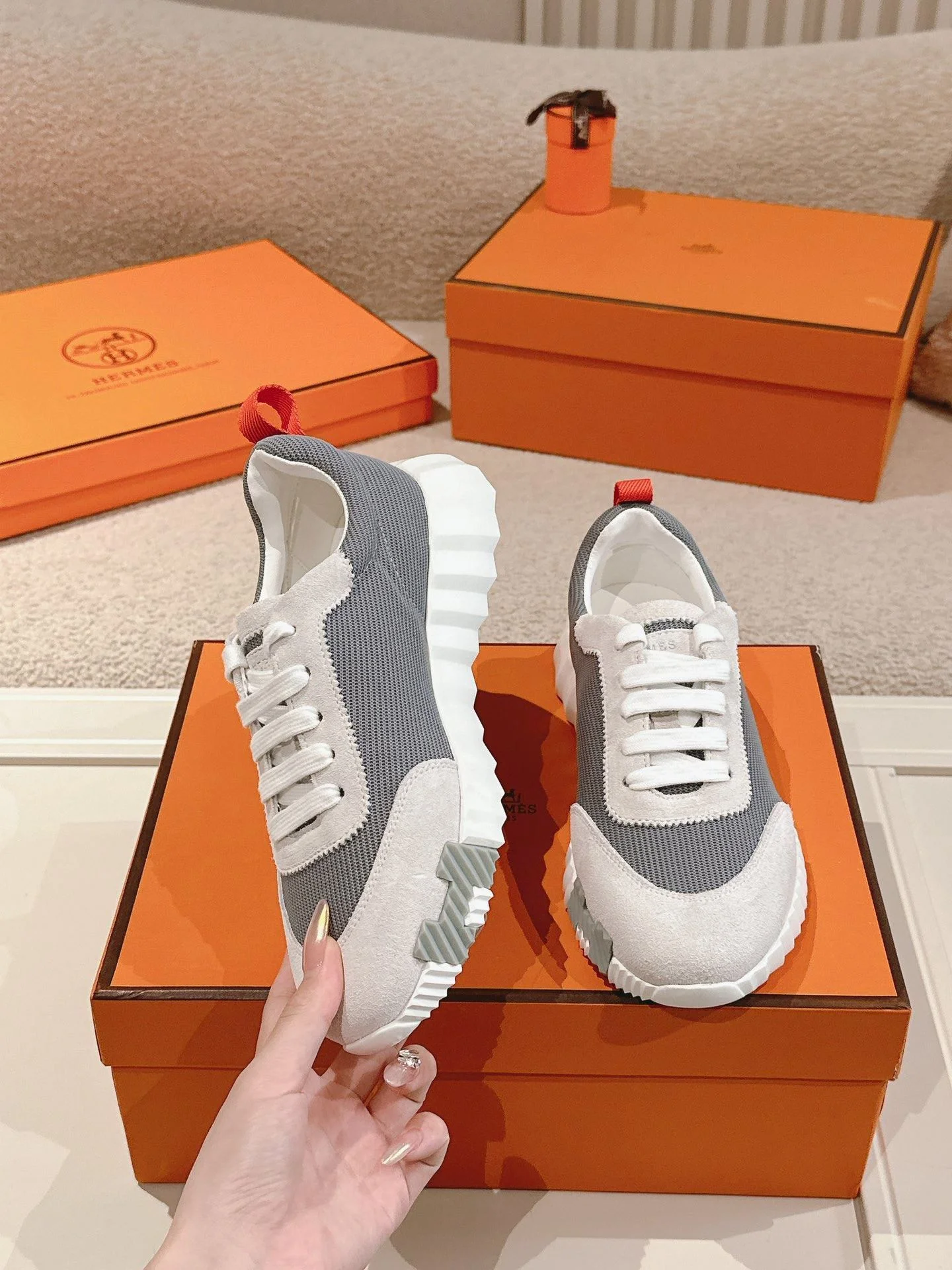 Exact replica Hermes Low Shoes