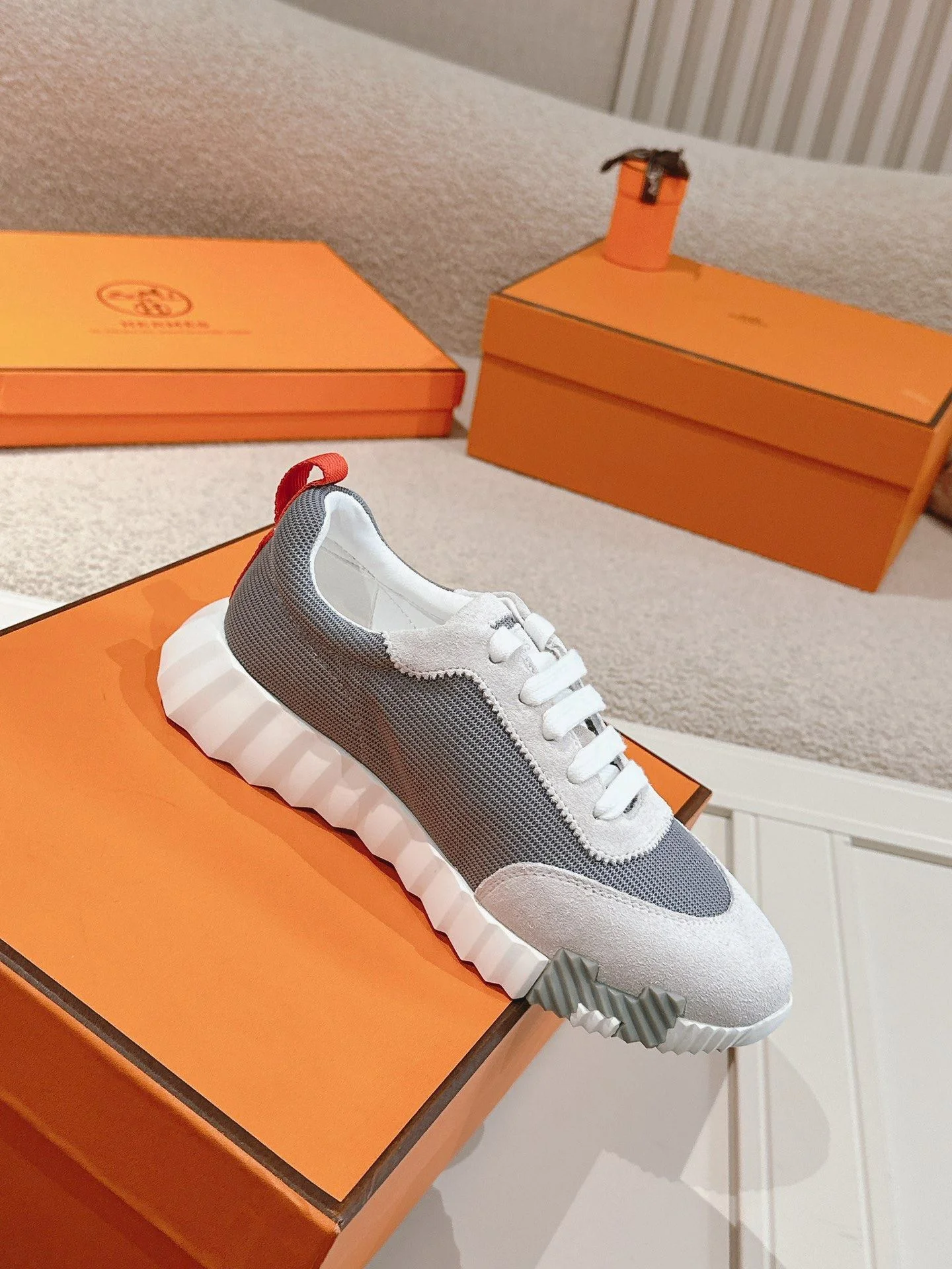 Exact replica Hermes Low Shoes